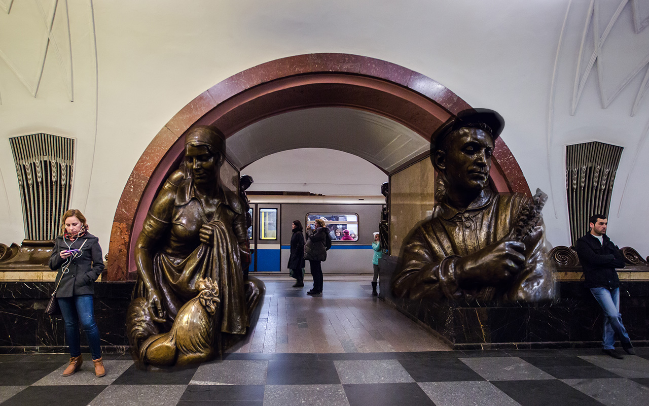 Take a closer look at the Moscow Metro’s most famous statues - Russia ...