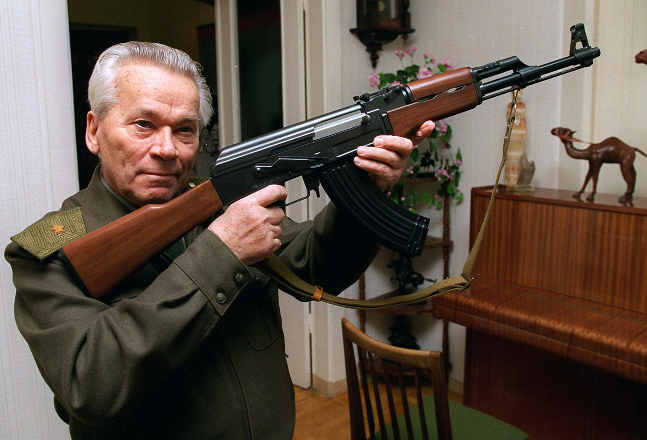 5 Popular Misconceptions About The Kalashnikov Assault Rifle Russia 5 Popular Misconceptions About The Kalashnikov Assault Rifle Russia