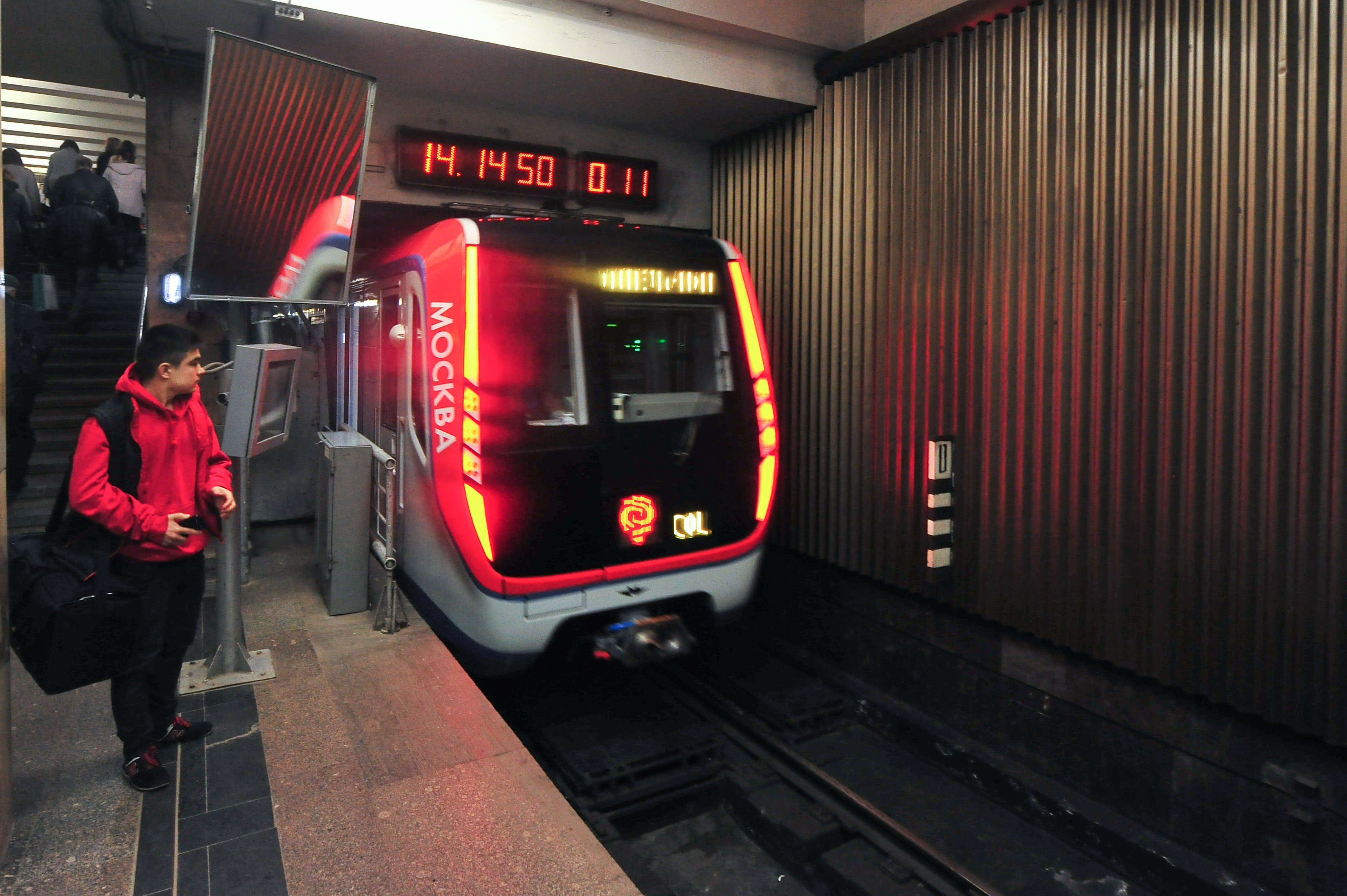 New upgraded trains added to Moscow’s metro - Russia Beyond