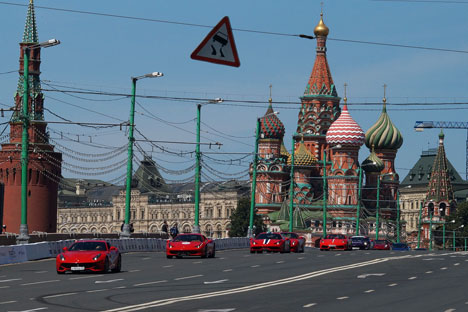 Record crowds at Moscow racetrack show Russia’s new love for ...