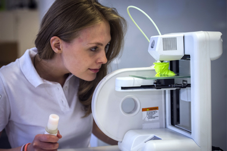 Russian 3D printer to create smartphone covers and drones - Russia Beyond